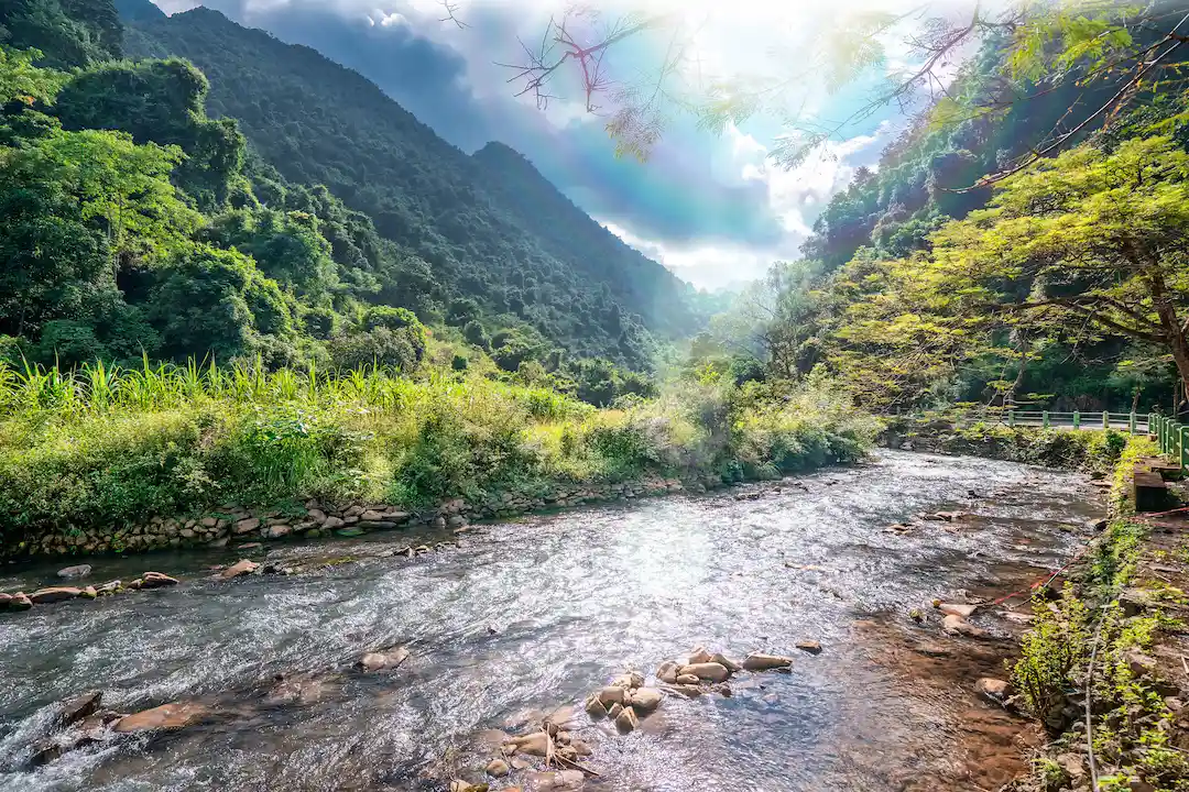 Pac Bo Vietnam Guide: Ho Chi Minh's Historic Site & Lenin Stream
